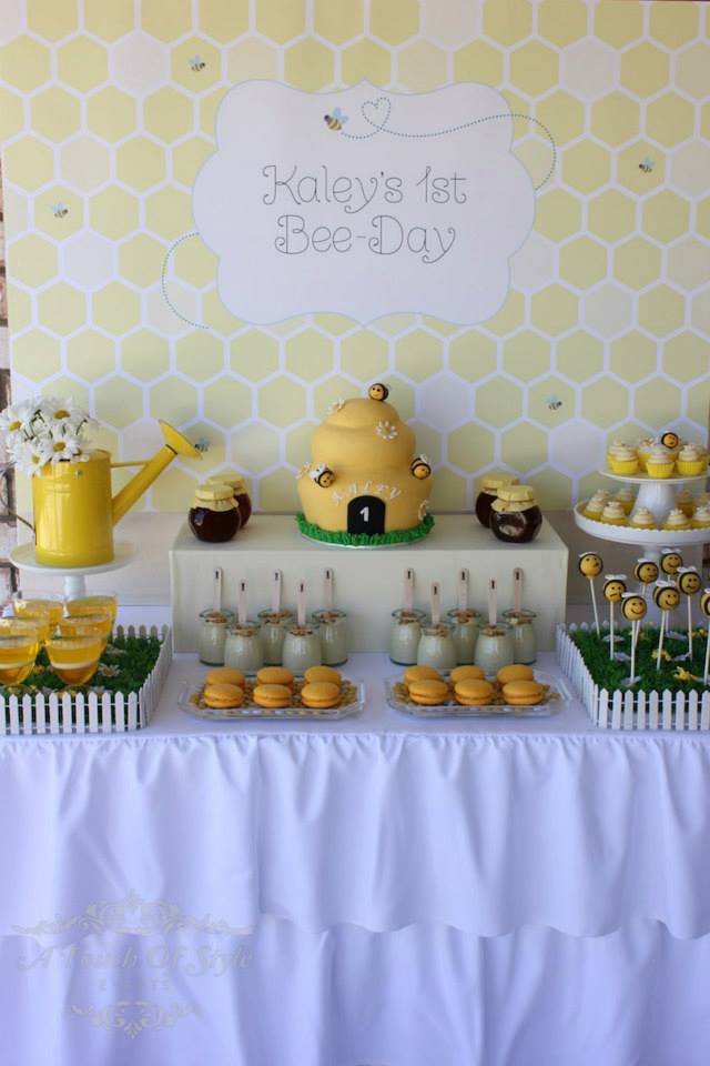 Little Big Company | The Blog: A 1st Bee-Day A Bee themed first ...
