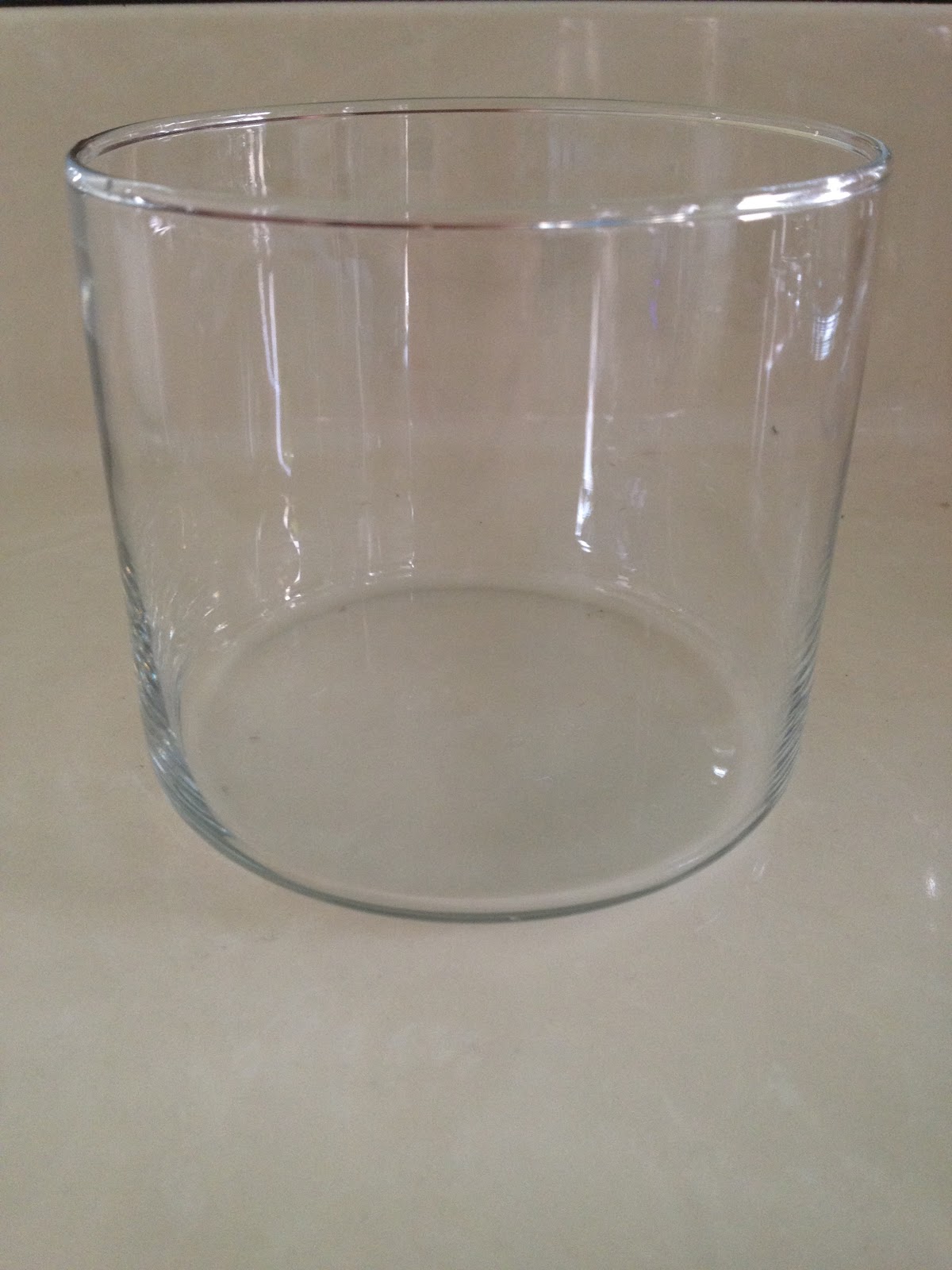 Follow the Little Pink Road: DIY: Makeup Brush Holder