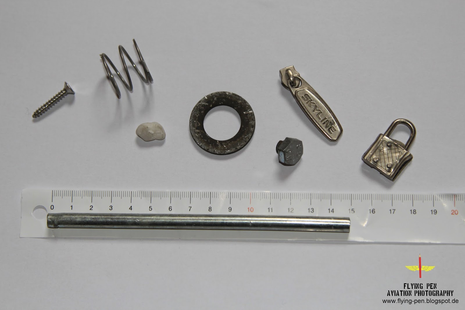 Flying Pen - Aviation Photography: SAFETY: FOD - a hidden threat!