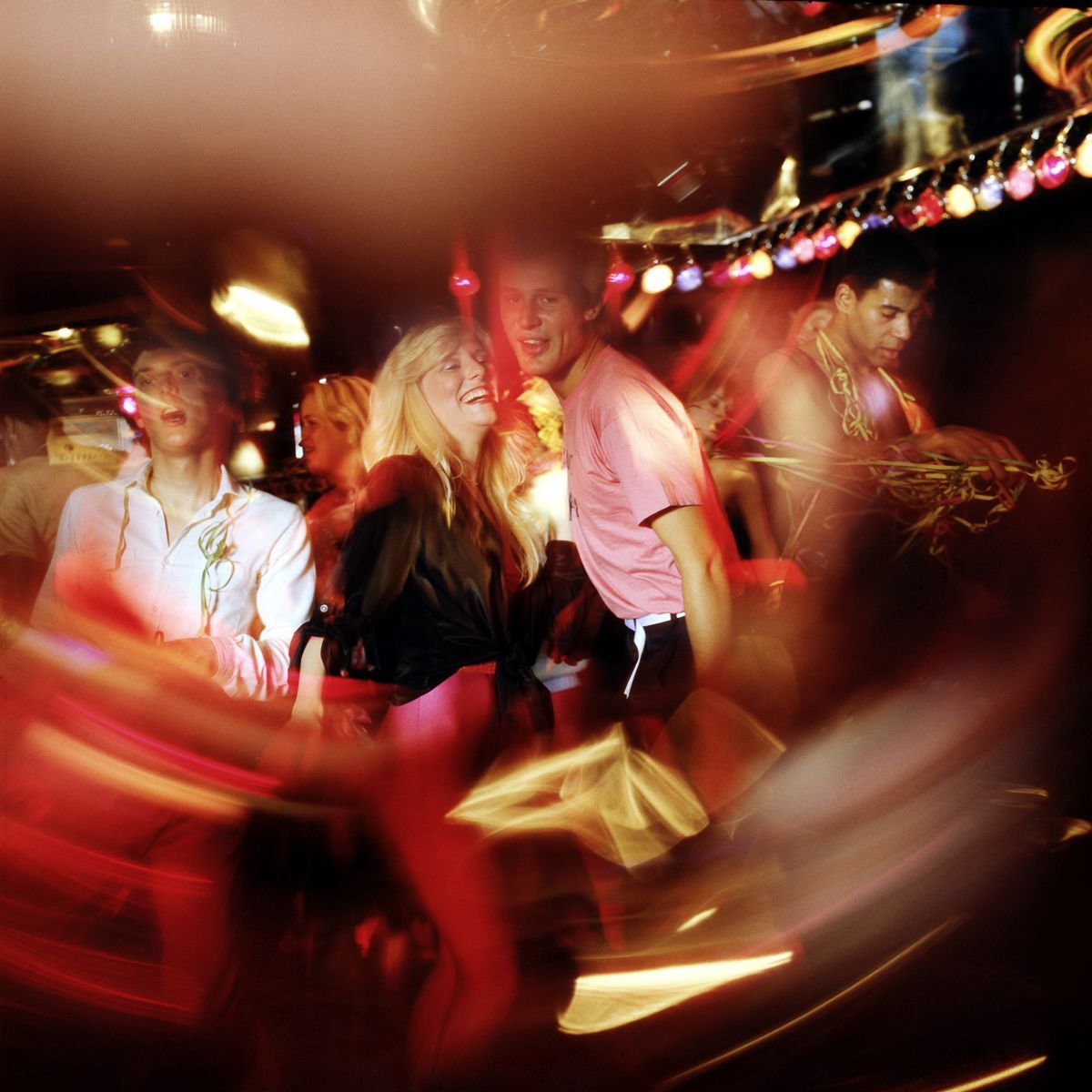The Dawn of Disco: 13 Interesting Pictures Show Disco's Scenes From the ...