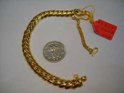 Keanggunan Emas Kelantan: Rantai Tangan Emas 999.9