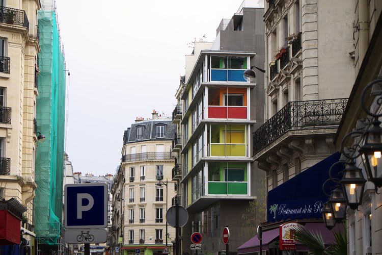 Urban patterns and matters: Paris in colors part I