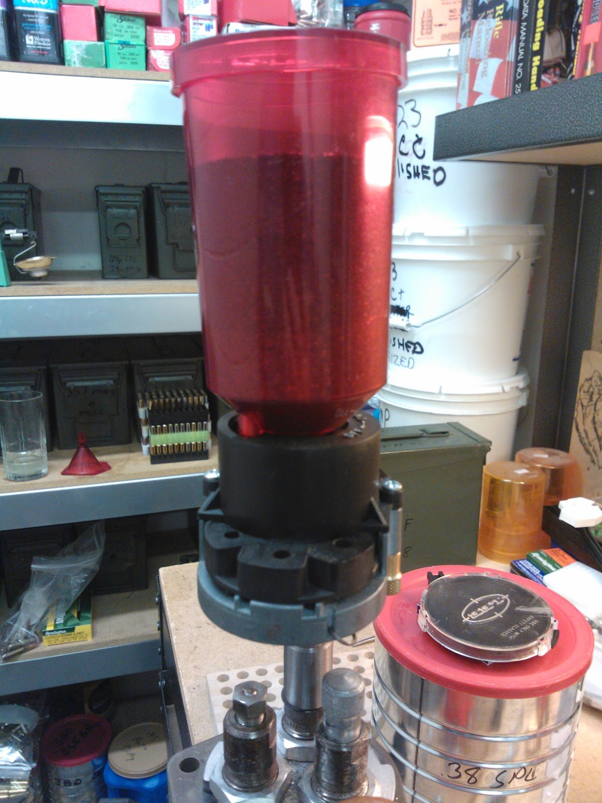 Sipsey Street Irregulars: Back to reloading .38s.