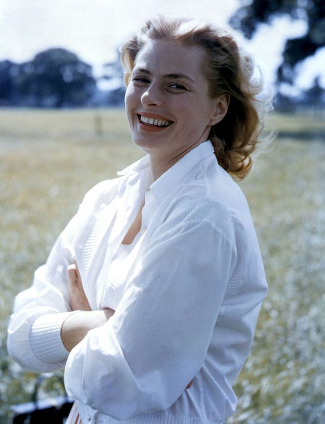 50 Glamorous Color Photos of Ingrid Bergman From Between the 1940s and ...