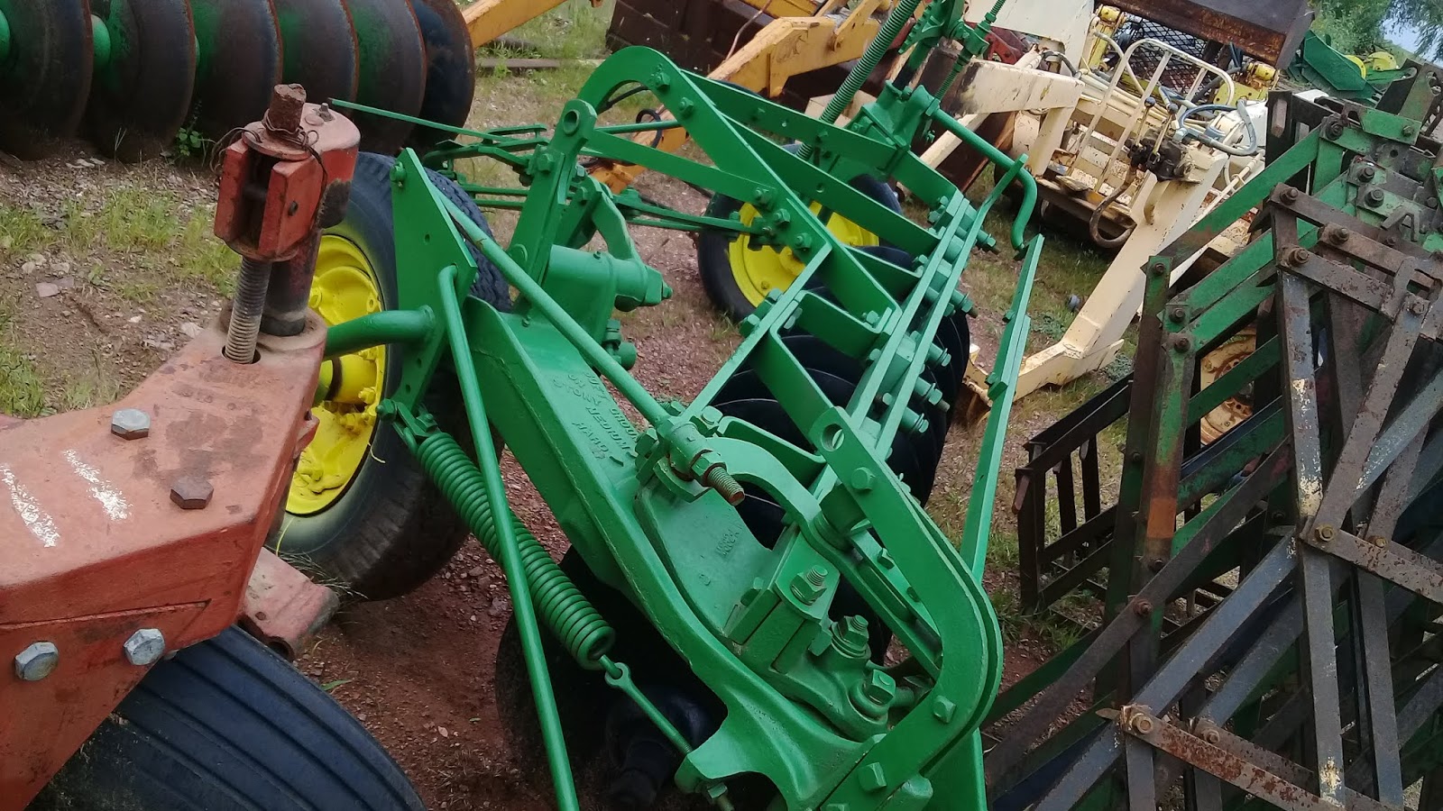 MAQUINARIA AGRICOLA INDUSTRIAL: Goldigger Rastra Arado 10-13 Discos