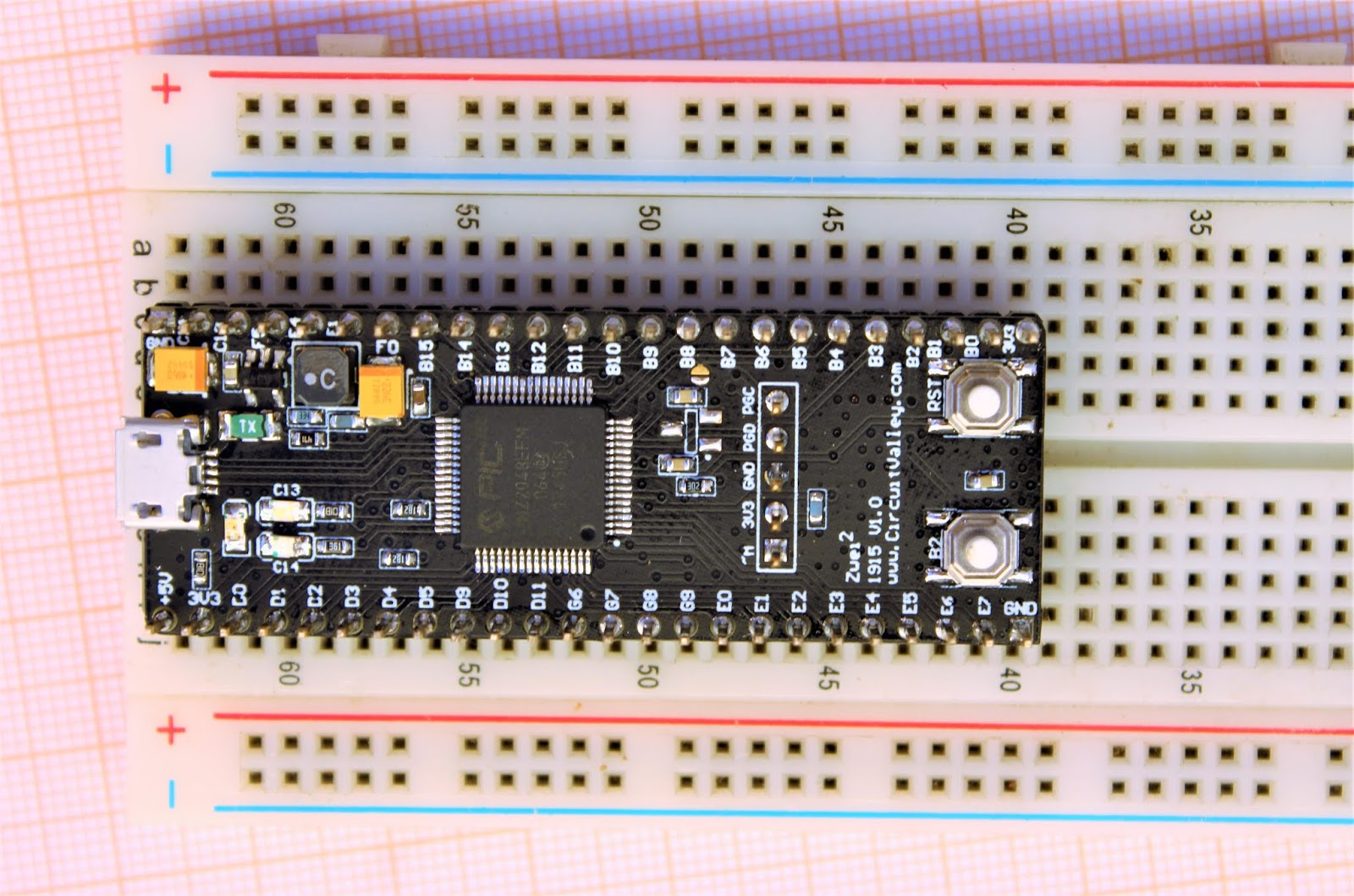 Embedded Engineering : Zwei2: OpenSource Breadboardable Microchip PIC32MZ Board USB