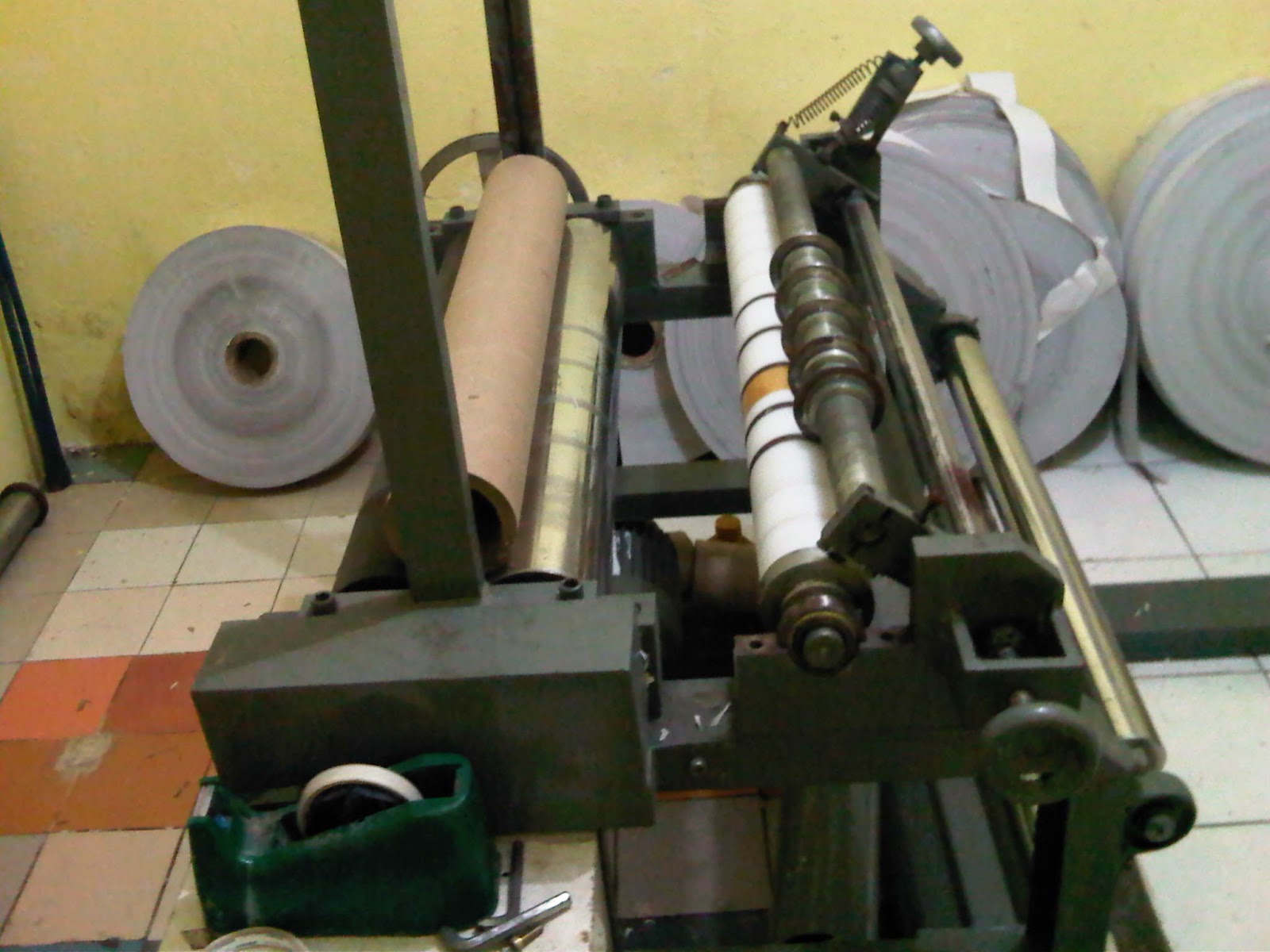 Kertas Kasir: JUAL MESIN POTONG KERTAS