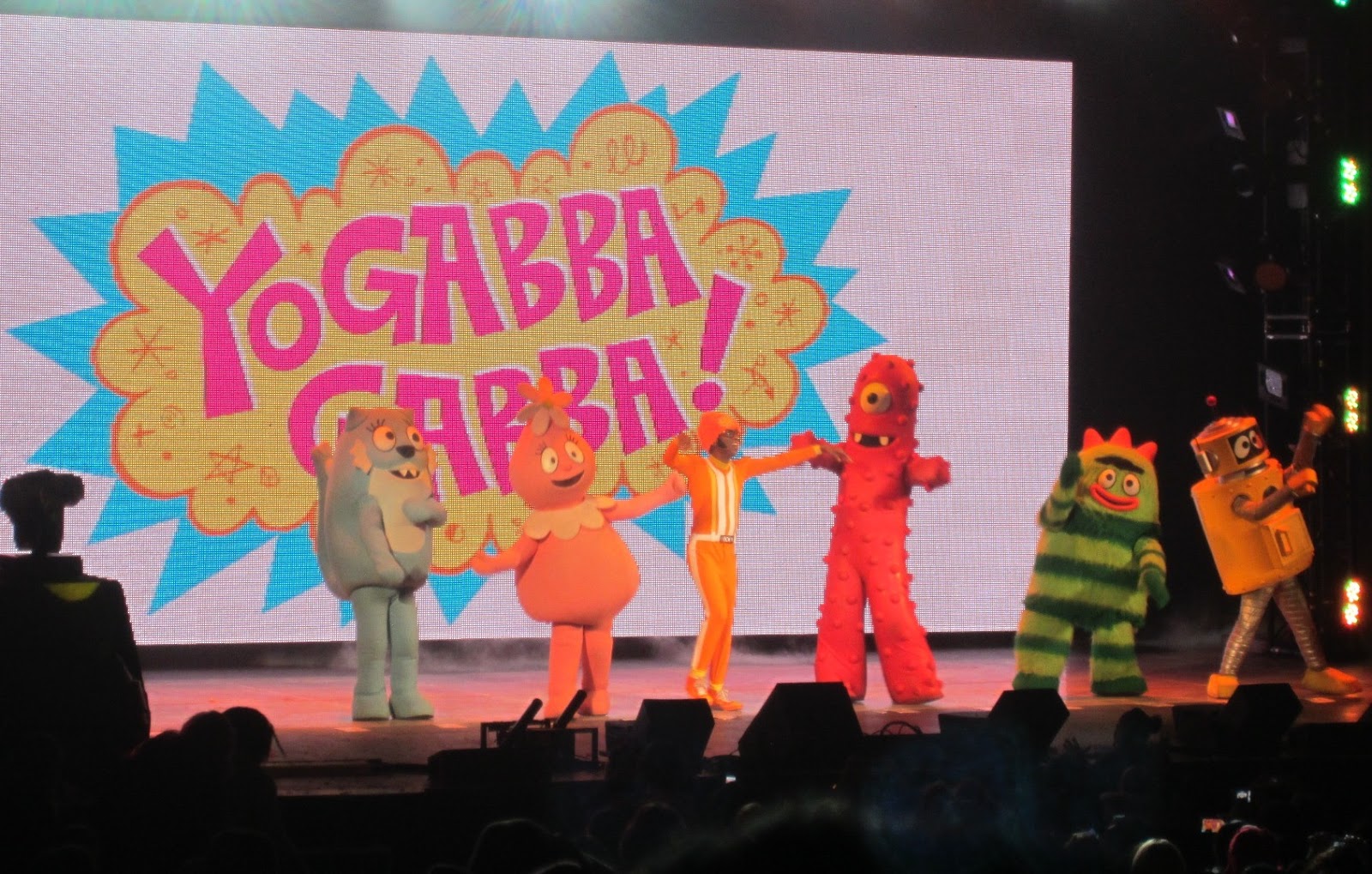 Evan and Lauren's Cool Blog: 1/26/13: Yo Gabba Gabba! Live!: Get The Sillies Out! VIP Party in ...