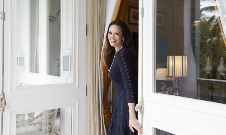 ASIAN CELEBS: BUI SIMON