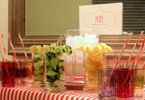 sips etc.: H2O Bar
