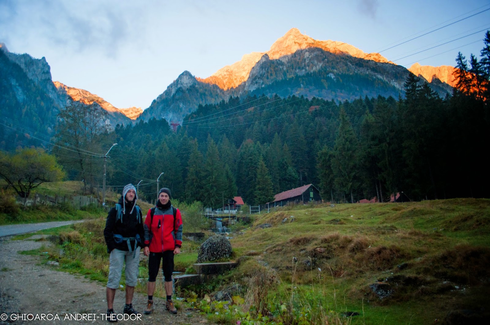 Munţomanul: BUCEGI: Traseu 1 zi: Busteni - Jepii Mici - Cab. Caraiman ...