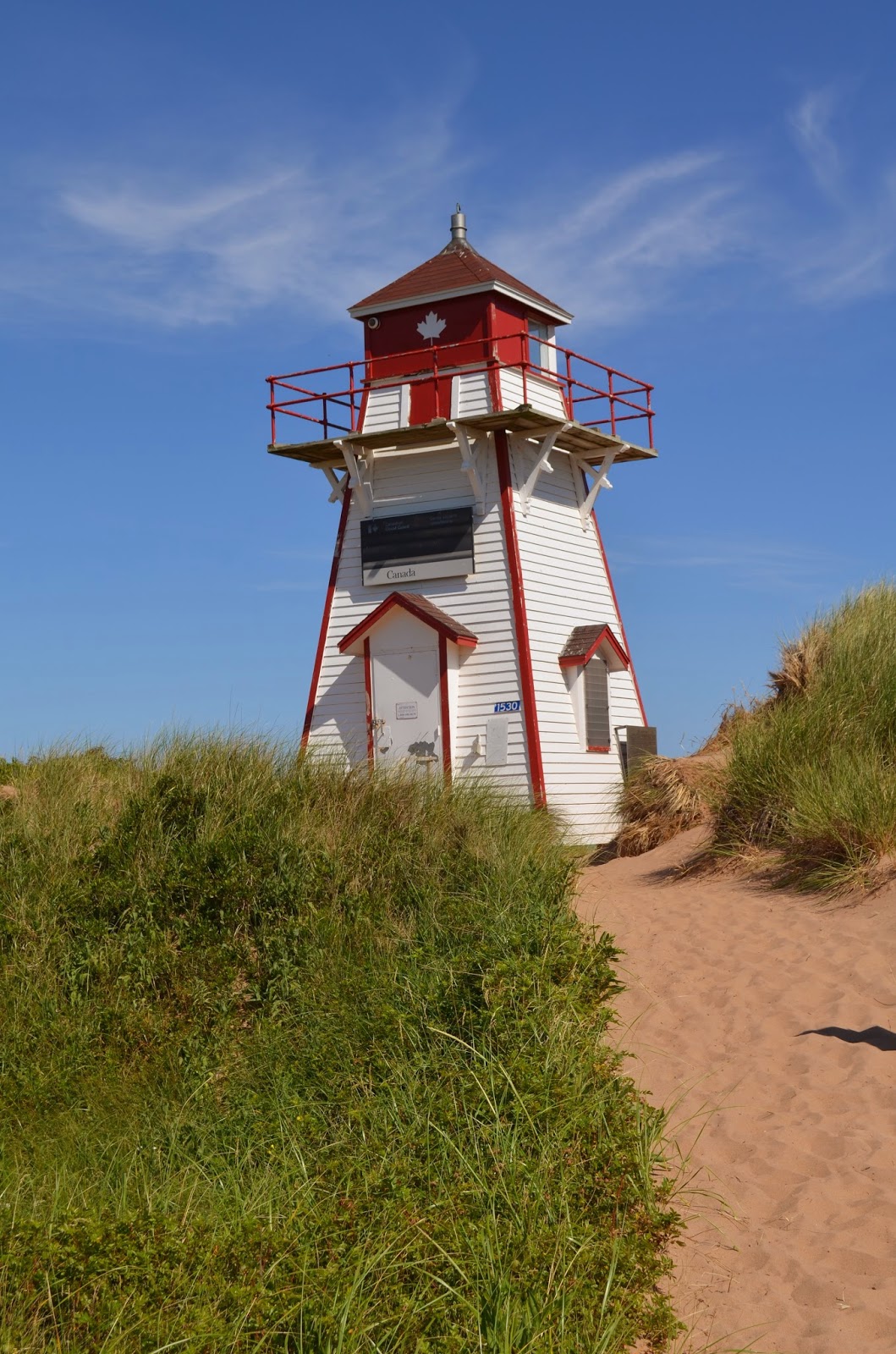 Neal's Lighthouse Blog: Covehead Harbour Lighthouse, Prince Edward ...