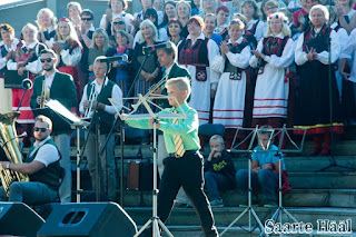 Harrastuskriitikud: Vaba Rahva Laul 2015 Kuressaares - Solistid Rene ...