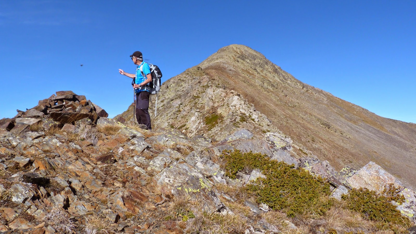 Pyrénées frontière sauvage: Randonnée Pic Péric (2810m) par l'arête Sud ...