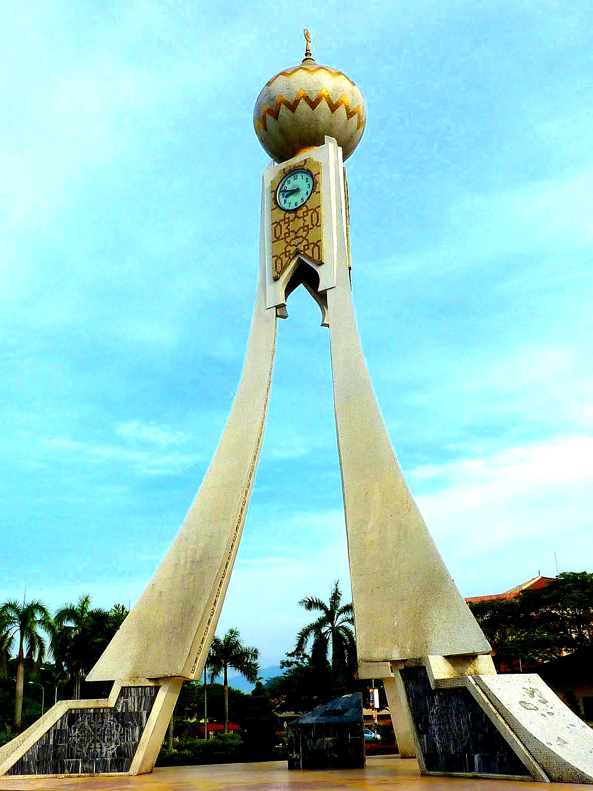 Post 7 - Menara Jam di Malaysia - Relaks Minda