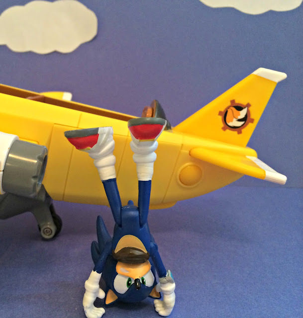 A GEEK DADDY: Sonic Boom Tail's Plane