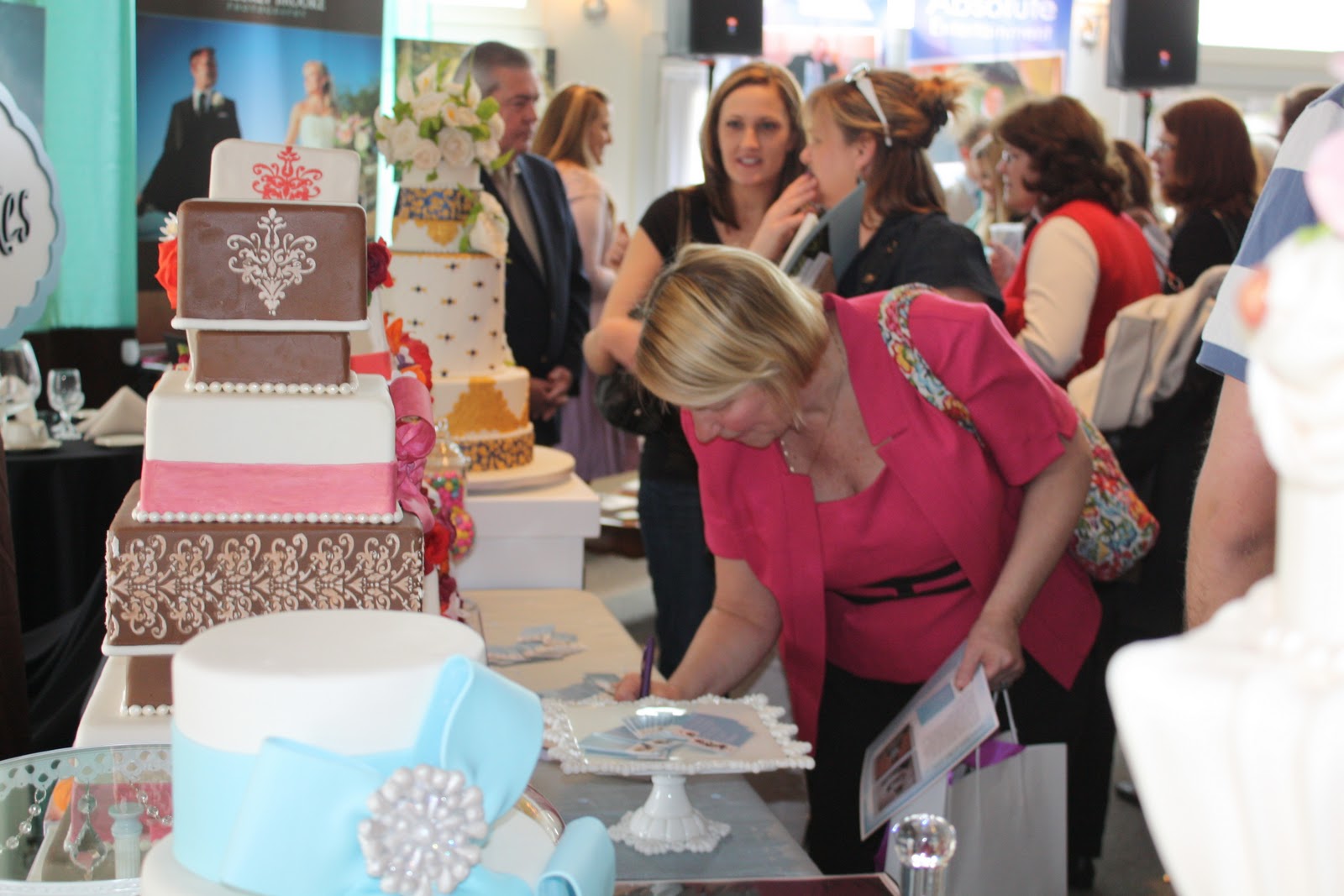 Sweet Eats Cakes: Bridal Show