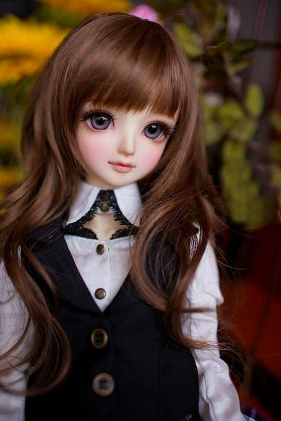 Pretty doll girl cute barbie fashionable innocent | nineimages