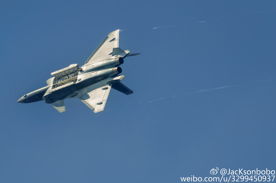 Asian Defence News: PLAAF J-20 internal weapon bays