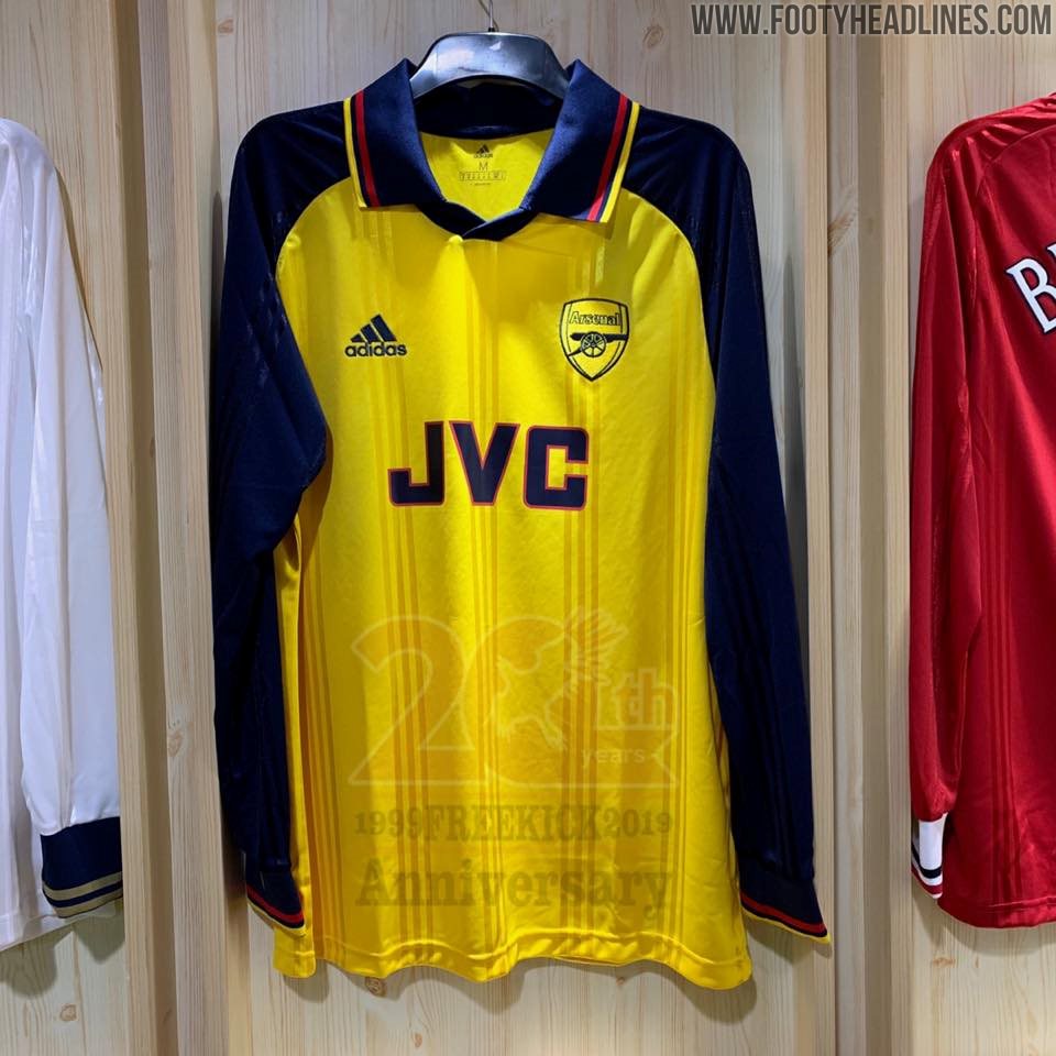 Amazing | Store Upgrades Adidas Icon Kits With Classic Sponsor & Player ...