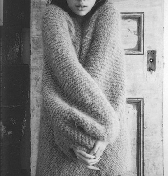 The 28 Coziest And Most Beautiful Photos Of Sweater Porn