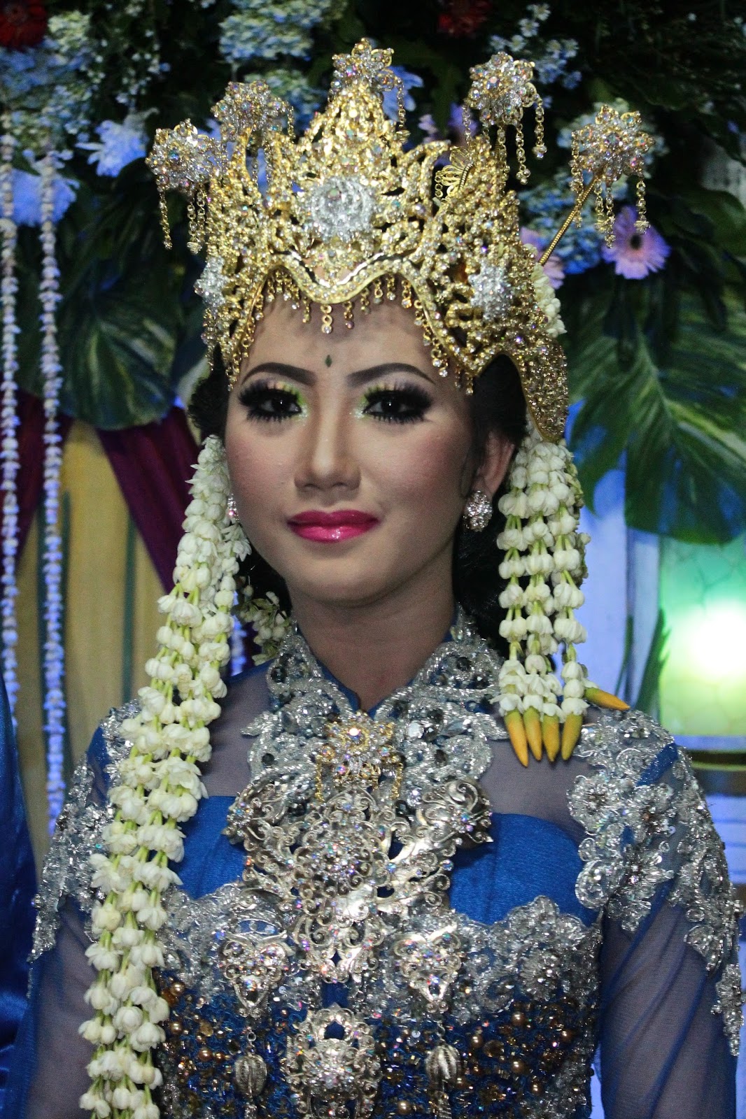 " SANGGAR NUSANTARA DOT COM " | Jakarta: SEWA BAJU DAERAH ADAT SUNDA ...