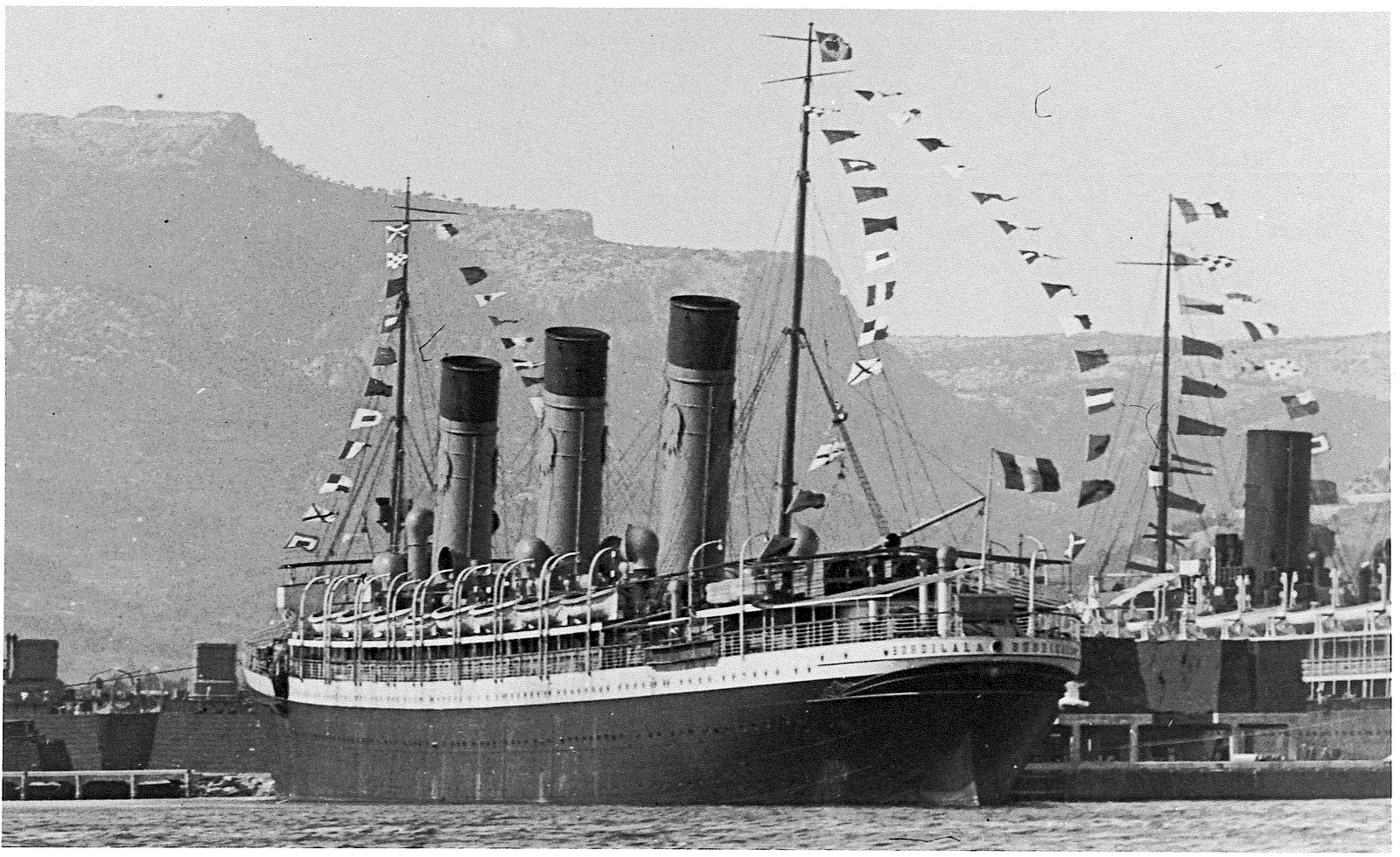 HISTORY - ss KAISER FRIEDRICH the failed German Greyhound