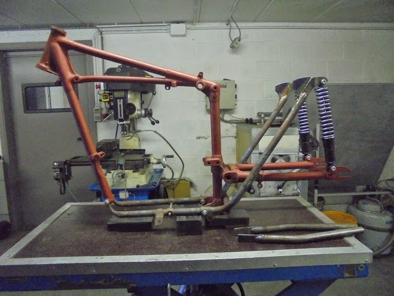 JTbrothers motorcycles: Saving a triumph pre unit frame part 1