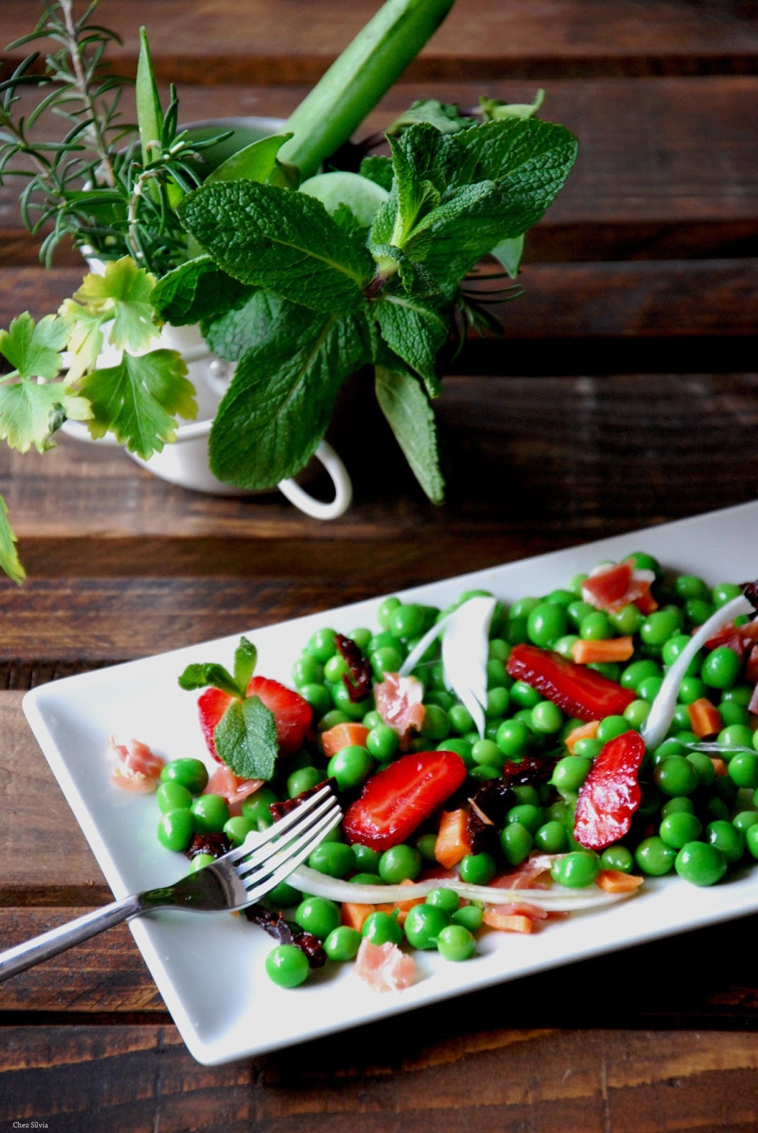 Ensalada primavera templada de guisantes frescos — Chez Silvia