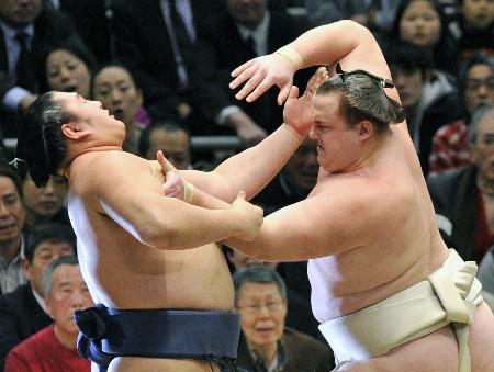 Japan's "Unique": Kanji Name of Foreign Sumo Wrestler