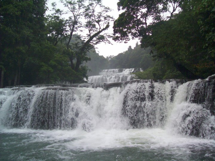 Davao Tour Packages: Surigao: Tinuy-an Falls and Enchanted River
