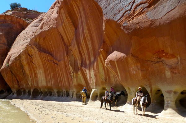 Camping and Horses : LAST RIDE AT PARIA RIVER CANYON RANCH