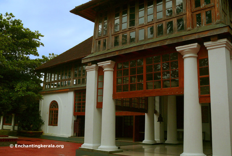 amazing cochin / kochi : Palaces In Cochin