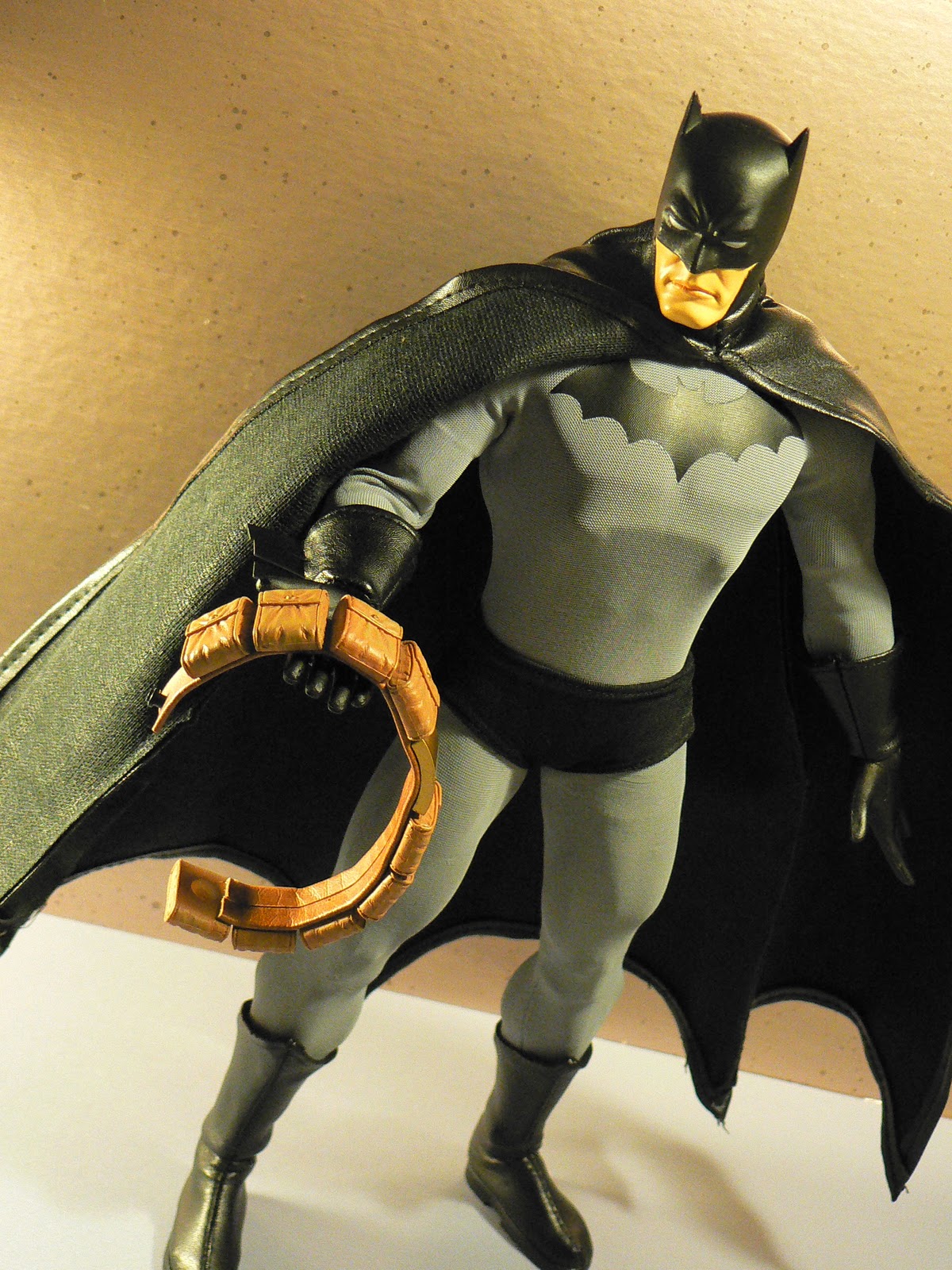 Super-DuperToyBox: DC Direct 13" Deluxe Collector Batman