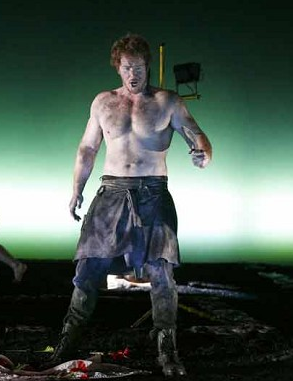 BARIHUNKS ®: A stunning Duncan Rock as Tarquinius at Glyndebourne