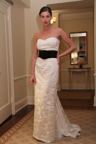 Novios Novias y Mas: Colección Vestidos de Novia Pat Kerr 2012