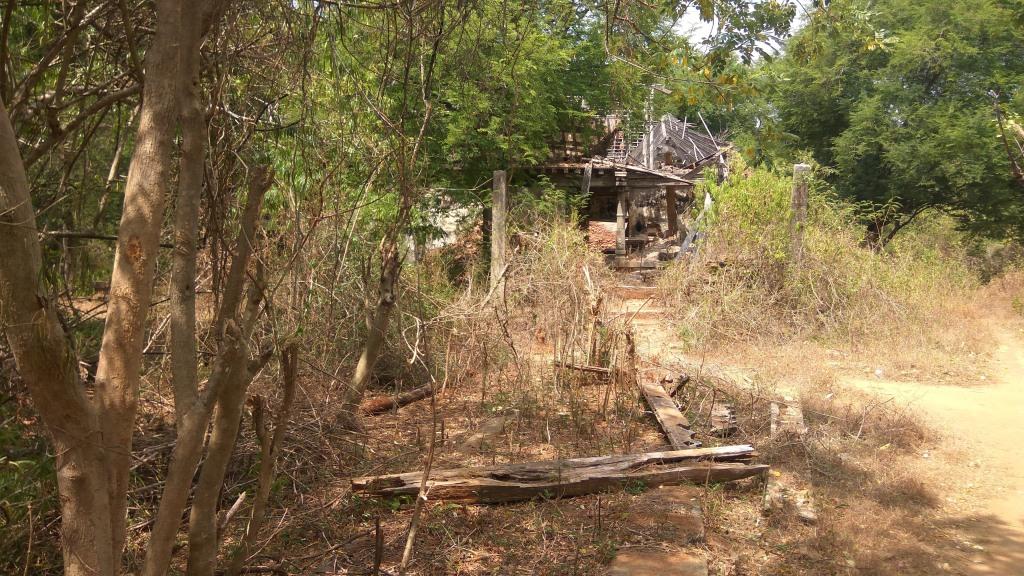 Tamilnadu Tourism: Eraniel Palace Ruins, Eraniel, Kanyakumari