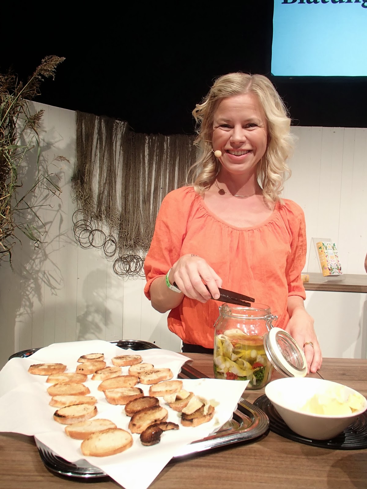 Tidningen Kulturvinden: Vackra Sara Begnér lanserar NYA Vår Kokbok ...