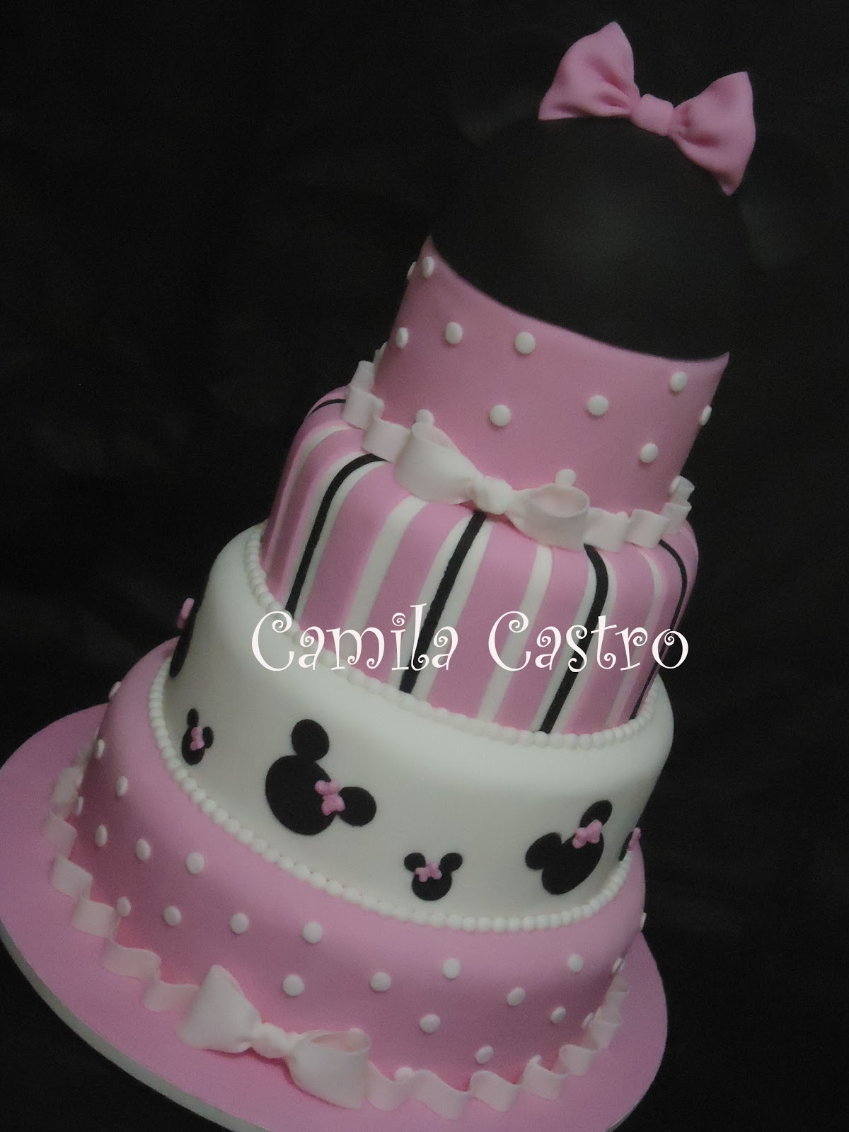 Camila Castro Bolos Decorados: Bolo da Minie Rosa!