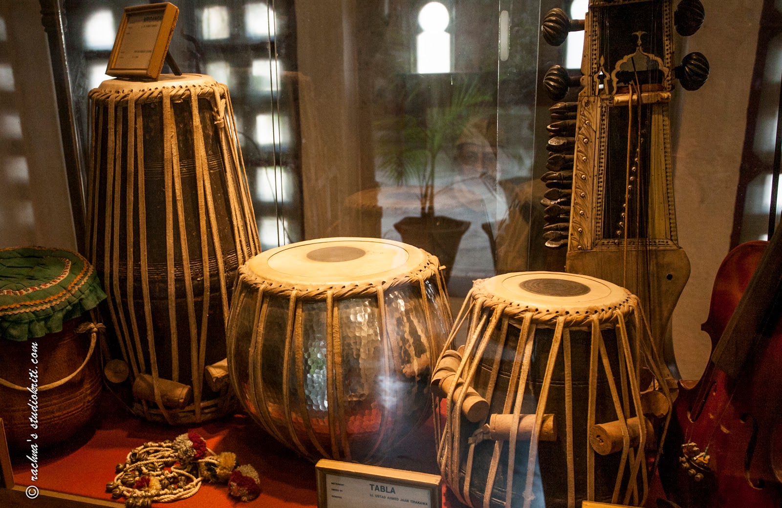 Rachna's Studio Kriti - Weaving Thru Life's Tapestry: Heritage Gwalior ...