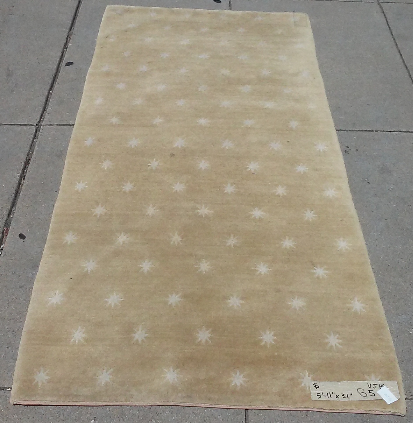 UHURU FURNITURE & COLLECTIBLES: SOLD #16552 Himalayan Wool 6' Nepalese ...