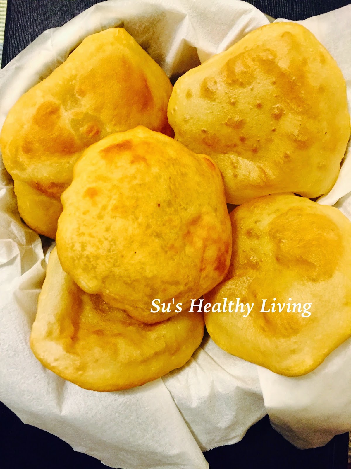 Su'sHealthyLiving: Chole bhature ( Puffed Indian bread served with ...