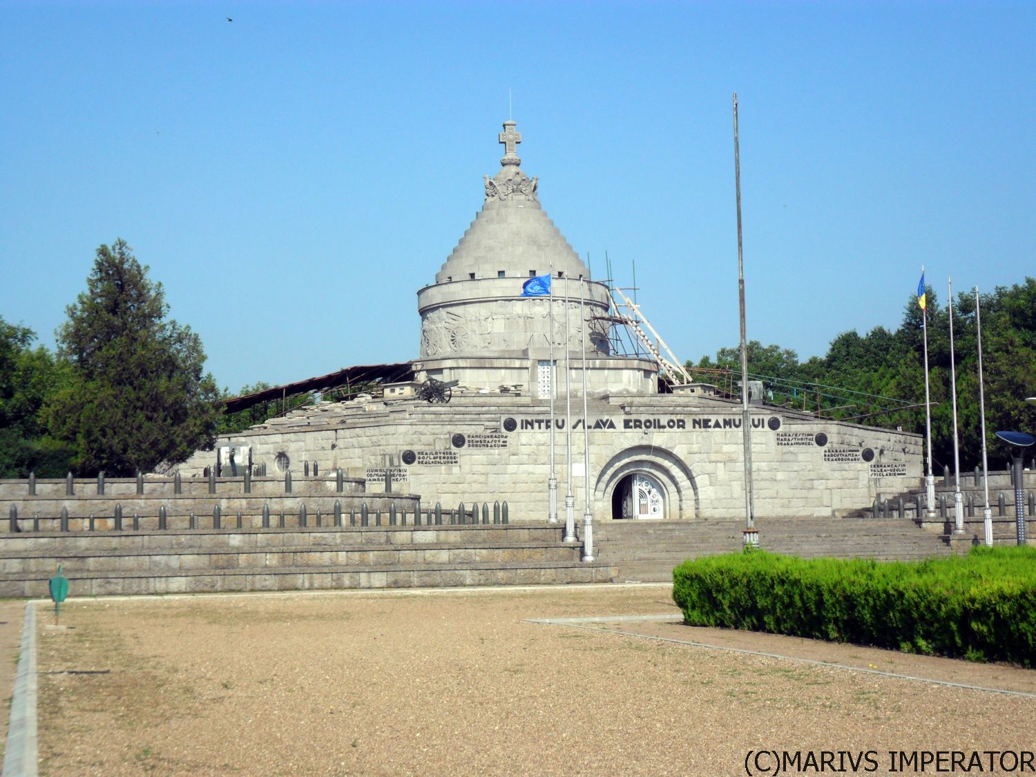 Mausoleul de la Marasesti - Bucurestii Vechi si Noi