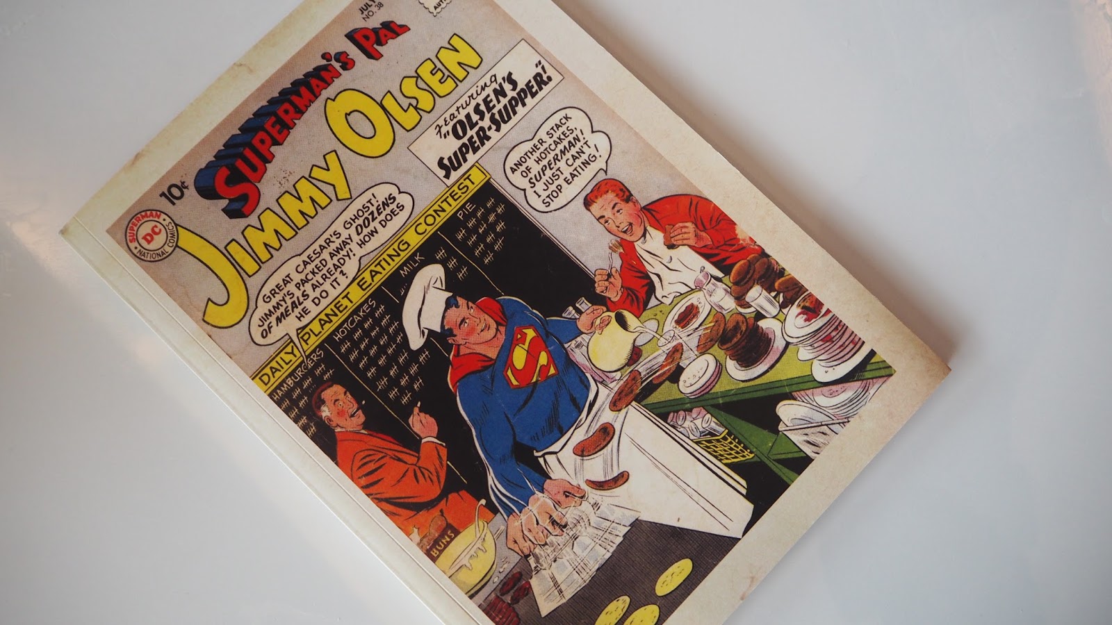 Food Review: DC Comics Super Heroes Cafe - JtheJon