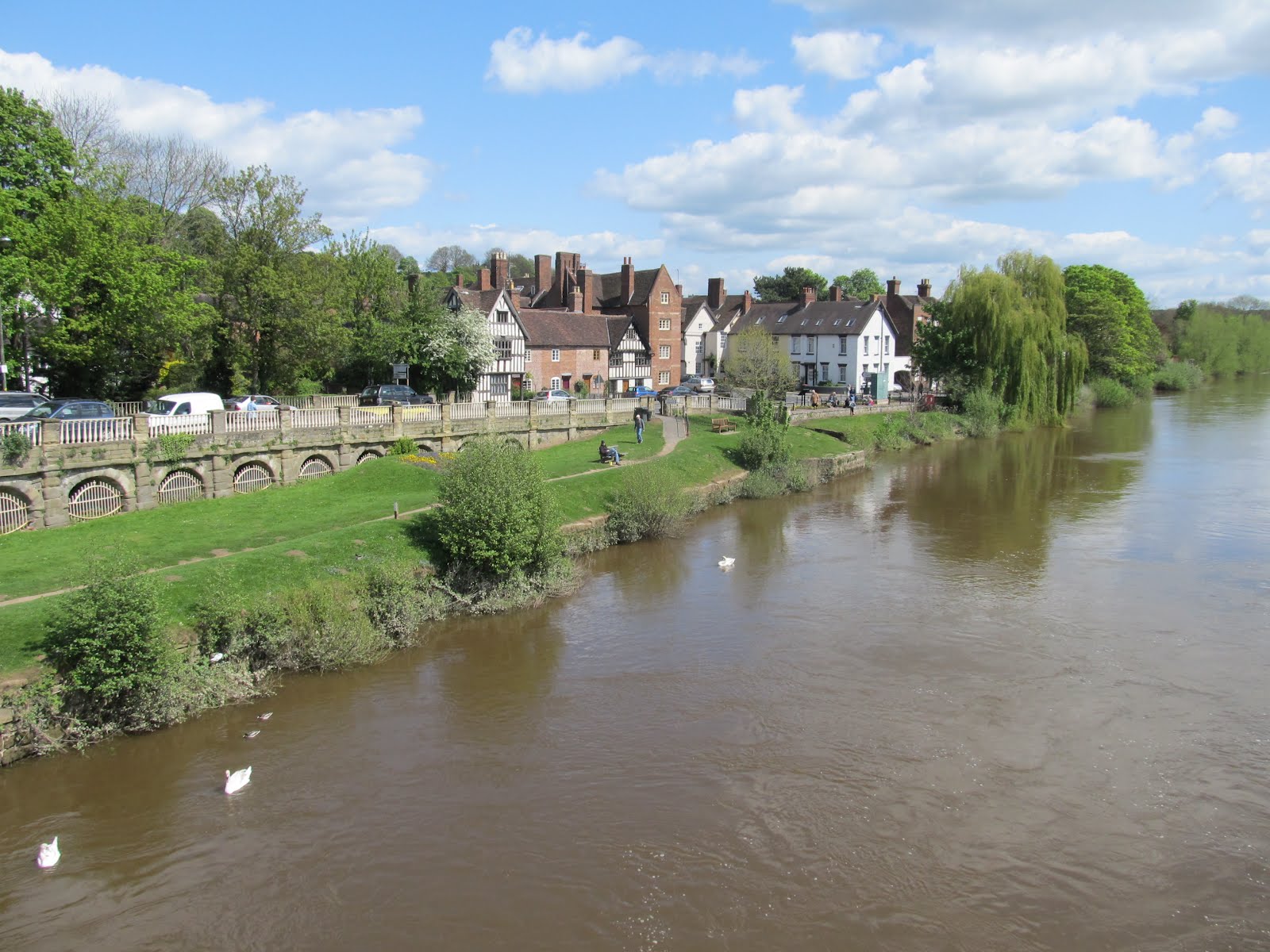Dobbinland: Bewdley