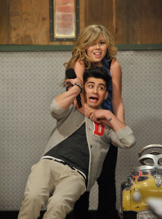 Nickalive Nickelodeon And Icarly Star Jennette Mccurdy Talks About Sam Pucketts Favourite