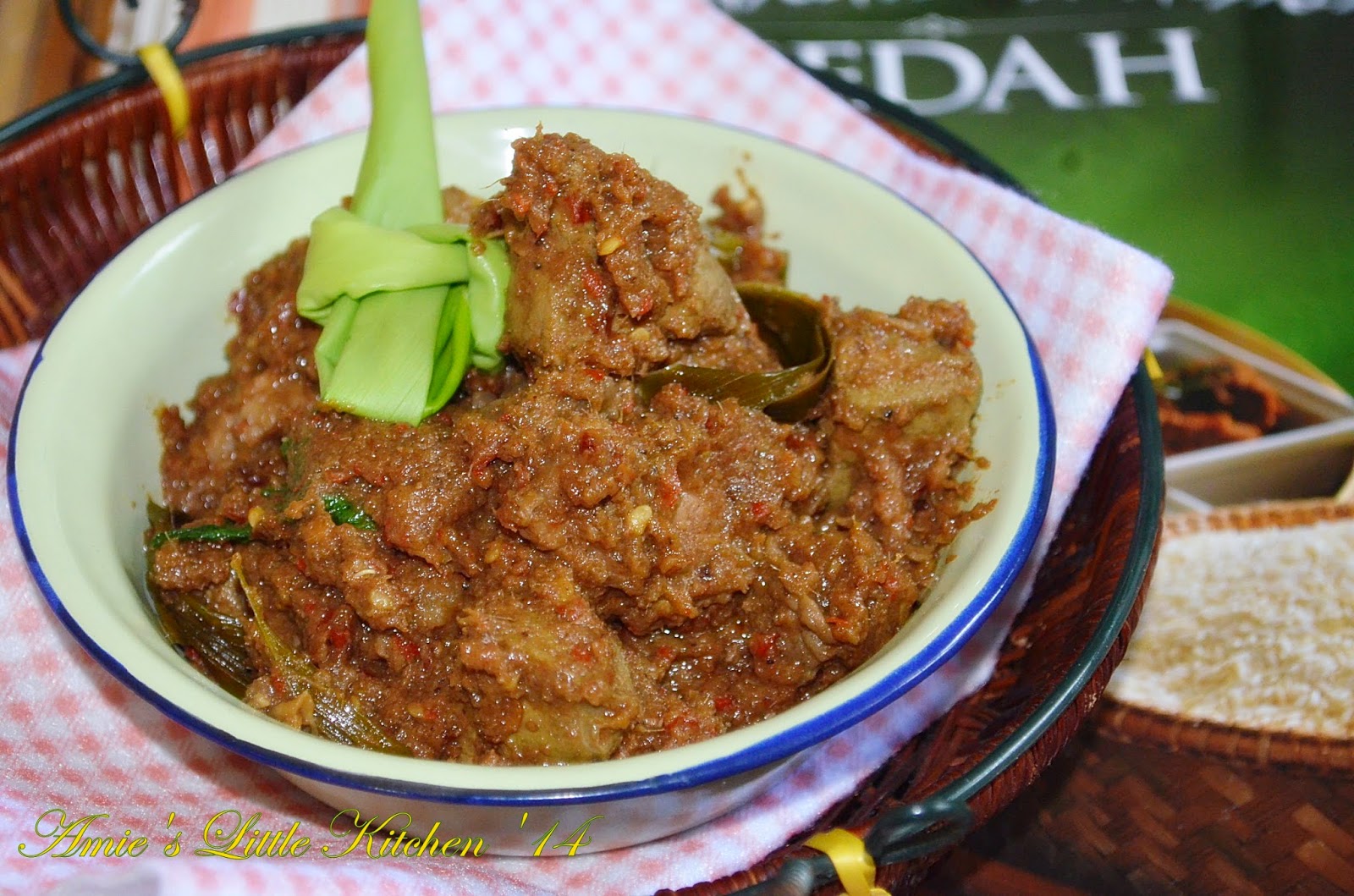 Resepi Rendang Yang Sedap dan Mudah! - Amie's Little Kitchen