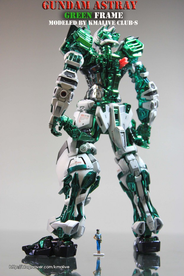 Custom Build: MG 1/100 Gundam Astray "Green Frame"