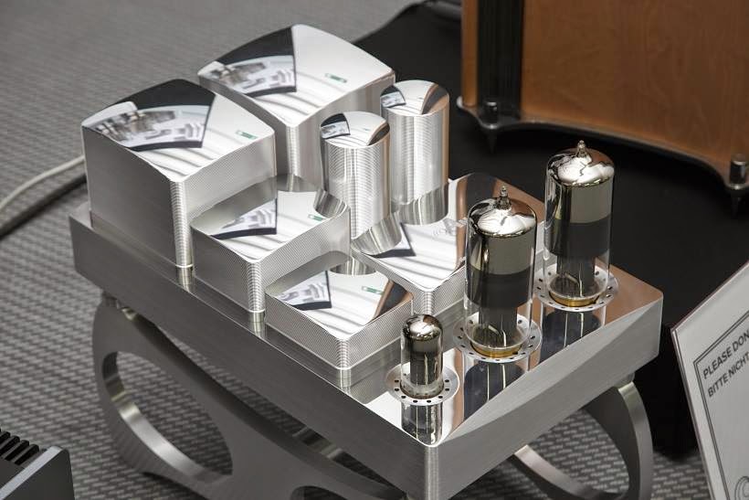 Amati Electron power amplifier – M & S | Ultimate High-Fidelity