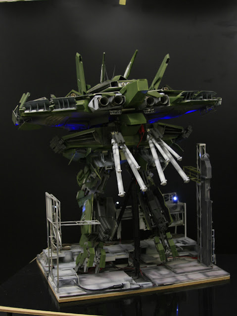 1/144 Big Zam Full Scratch Build with Diorama